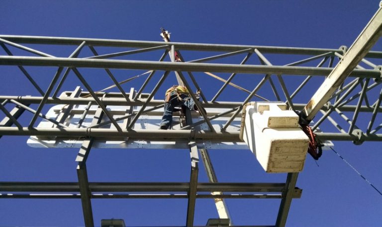 Highway Signage | Ground Mounted Signs | Overhead Sign Structures